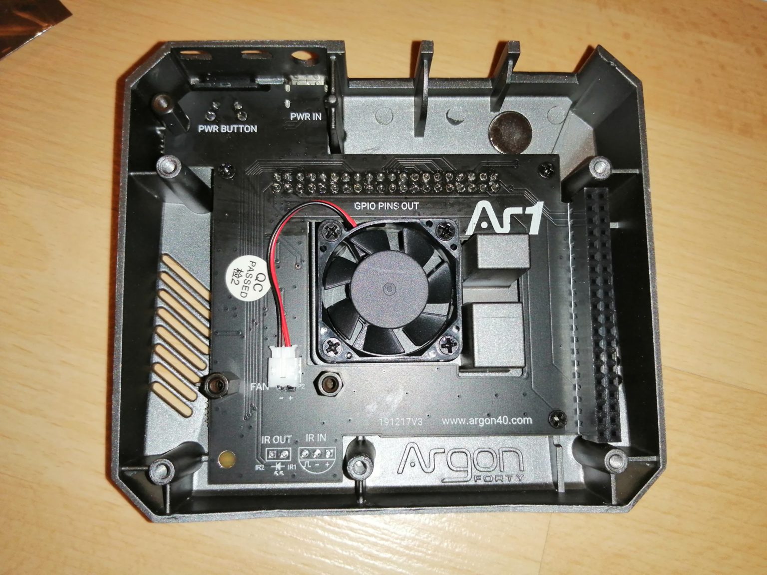 Argon One para Raspberry Pi 4. Primera impresión. — Raspberry para torpes