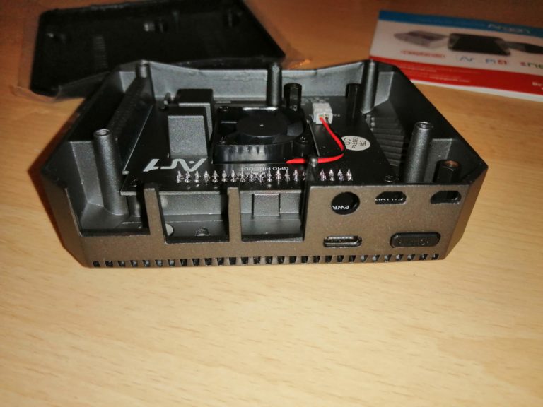 Argon One para Raspberry Pi 4. Primera impresión. — Raspberry para torpes